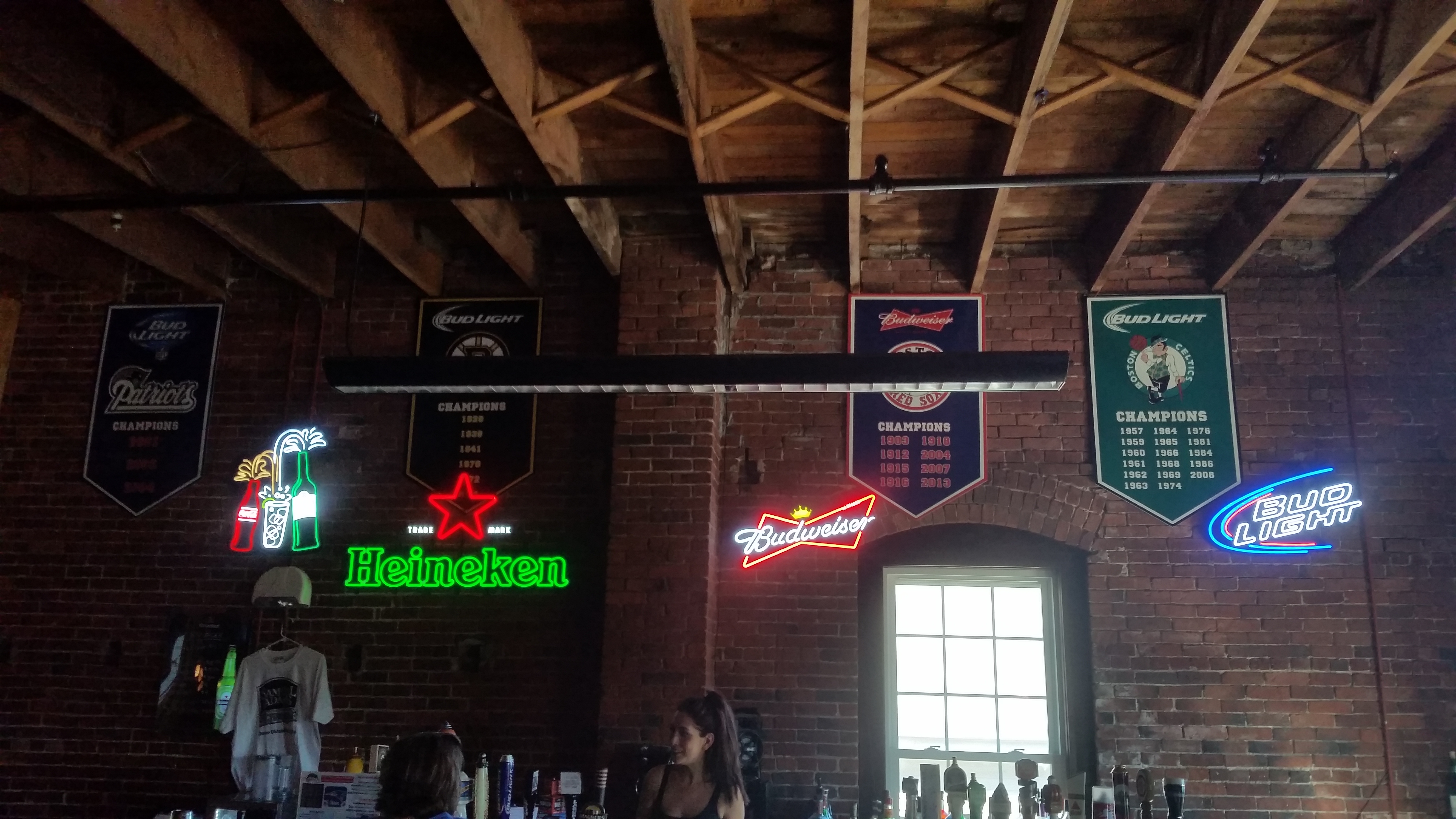 Chameleon Club | Cara Irish Pub & Chameleon Club